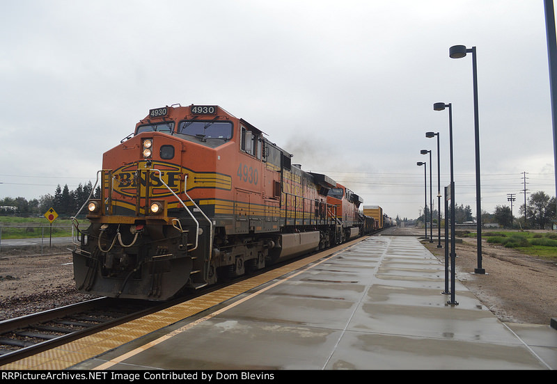 BNSF 4930